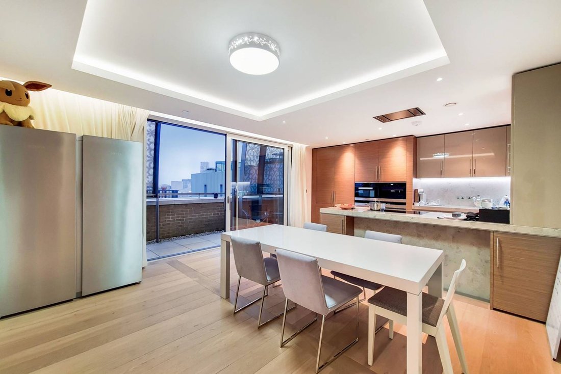 The Strand, The Strand, Wc2 R In London, England, United Kingdom For ...