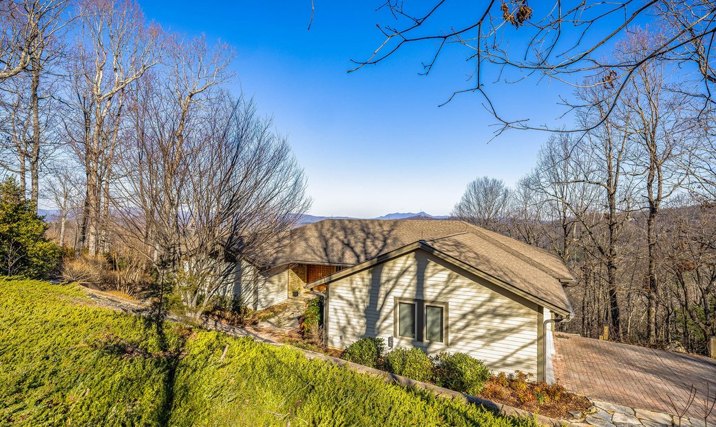 Flat Rock In Flat Rock, North Carolina, United States For Sale (16032233)