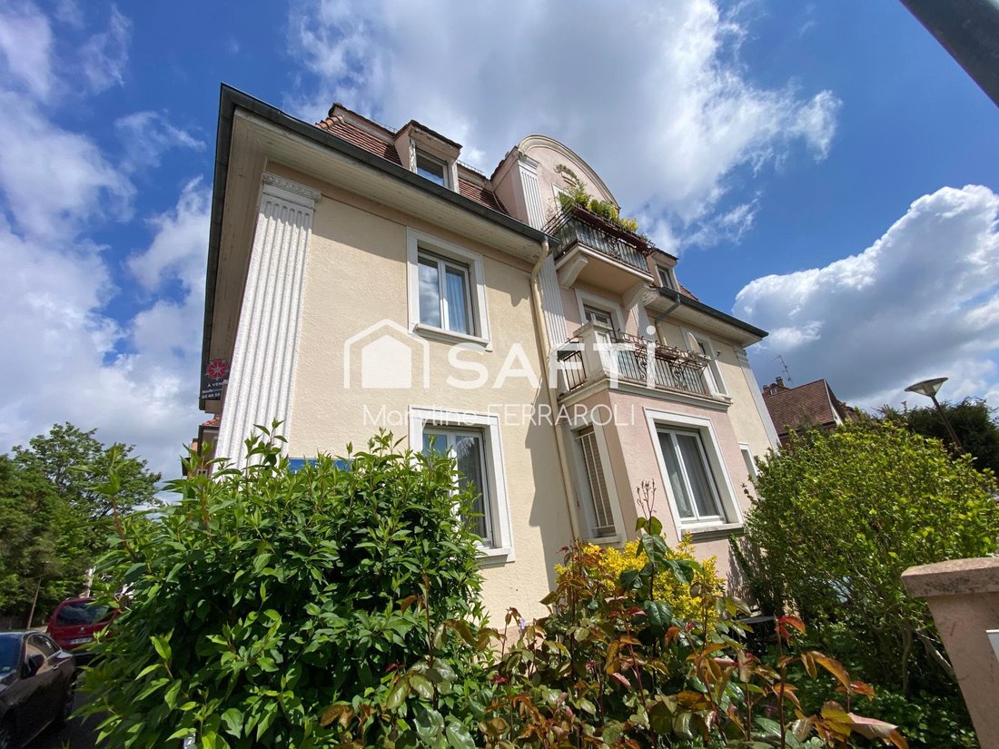 Zweifamilienhaus Mit Außenbereich 8 In Straßburg, Grand Est, Frankreich ...