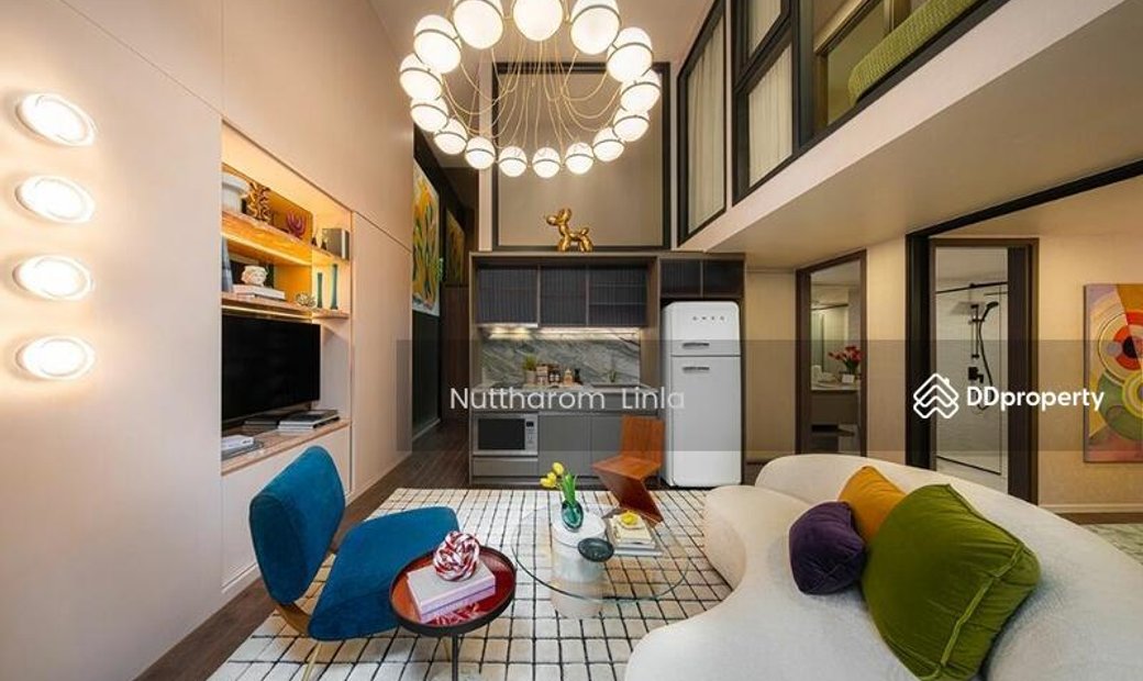 Shush Ratchathewi, Bangkok In Thanon Phaya Thai, Bangkok, Thailand For ...