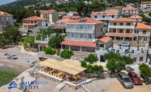 Luxury homes with indoor pool for sale in Opcina Jelsa, Split-Dalmatia ...