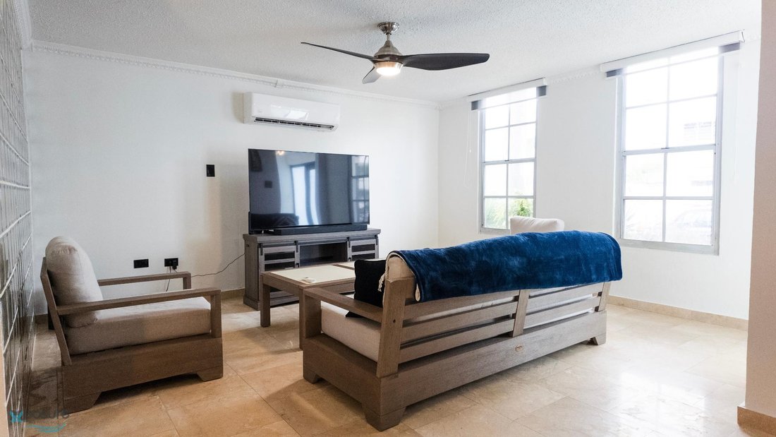 Casa Toa Baja In Toa Baja, Toa Baja, Puerto Rico For Sale (16046109)