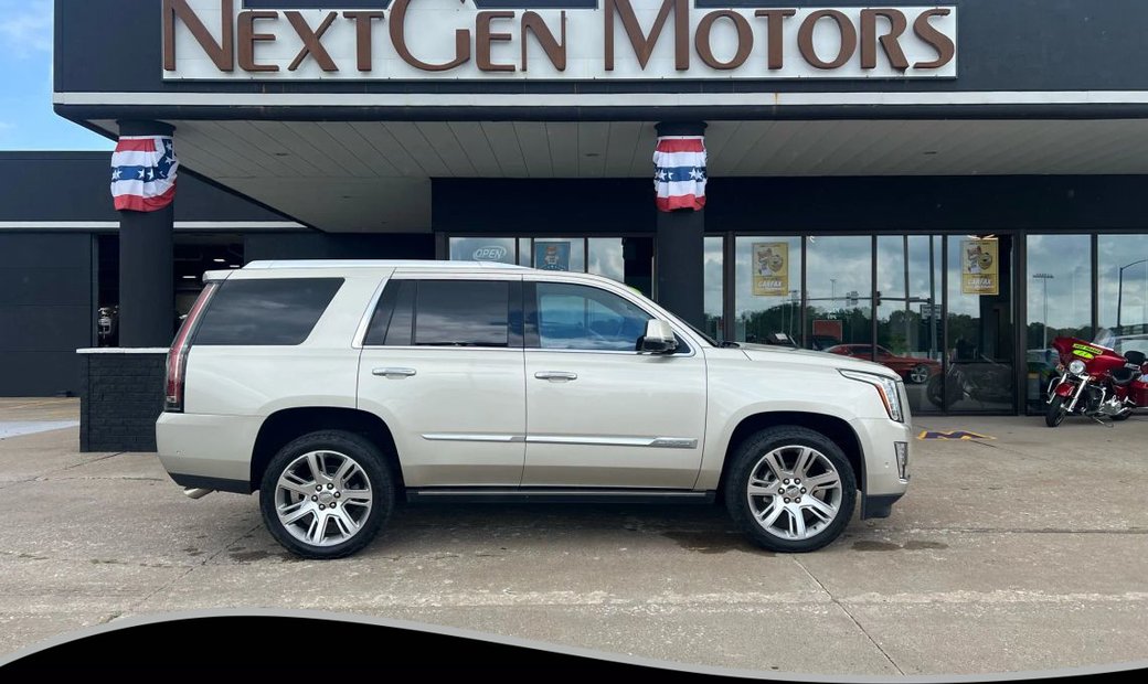 2017 Cadillac Escalade In Muscatine, Ia, United States For Sale (16020513)