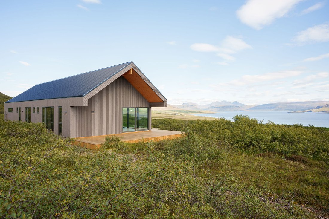 Modern Retreat Immersed In Icelandic Nature In Hvalfjarðarsveit ...