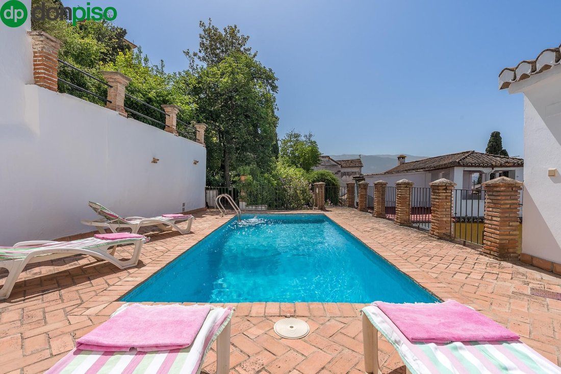 Granada House In Centro, Granada, Spain For Sale (16049661)