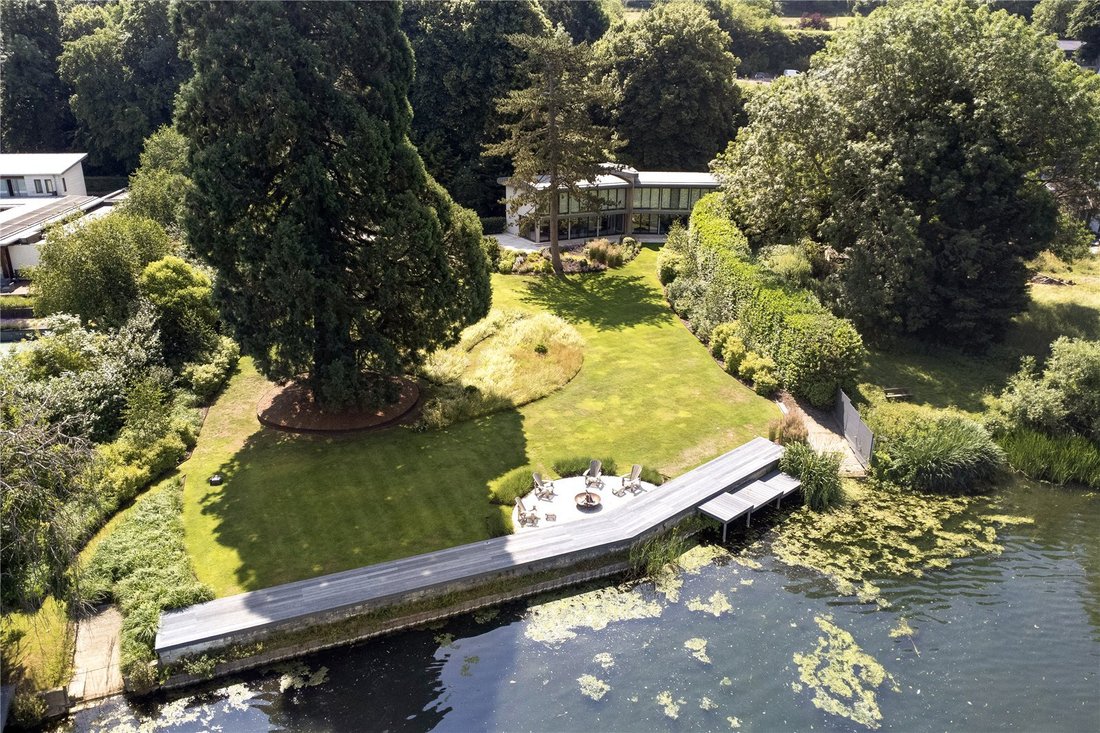 Stonehouse Lane, Cookham, Maidenhead In Cookham, England, United ...
