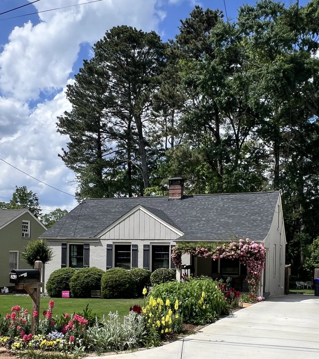 Charming Bungalow In Oakhurst With Expansive In Decatur, Georgia ...