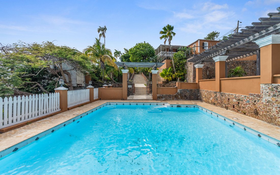 Dans U.S. Customs And Border Protection Area Port Of St. Thomas, Saint ...