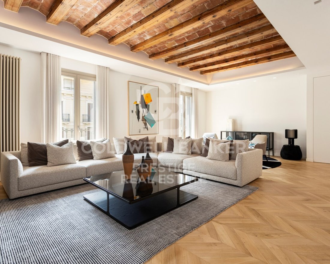 Timeless Elegance And Luxury In The Heart Of In Eixample, Barcelona, Spain For Rent (16053216)