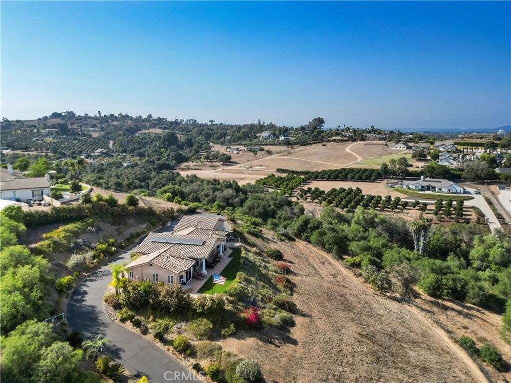 3 Bedrooms Single Family Detached In Fallbrook, California, United ...