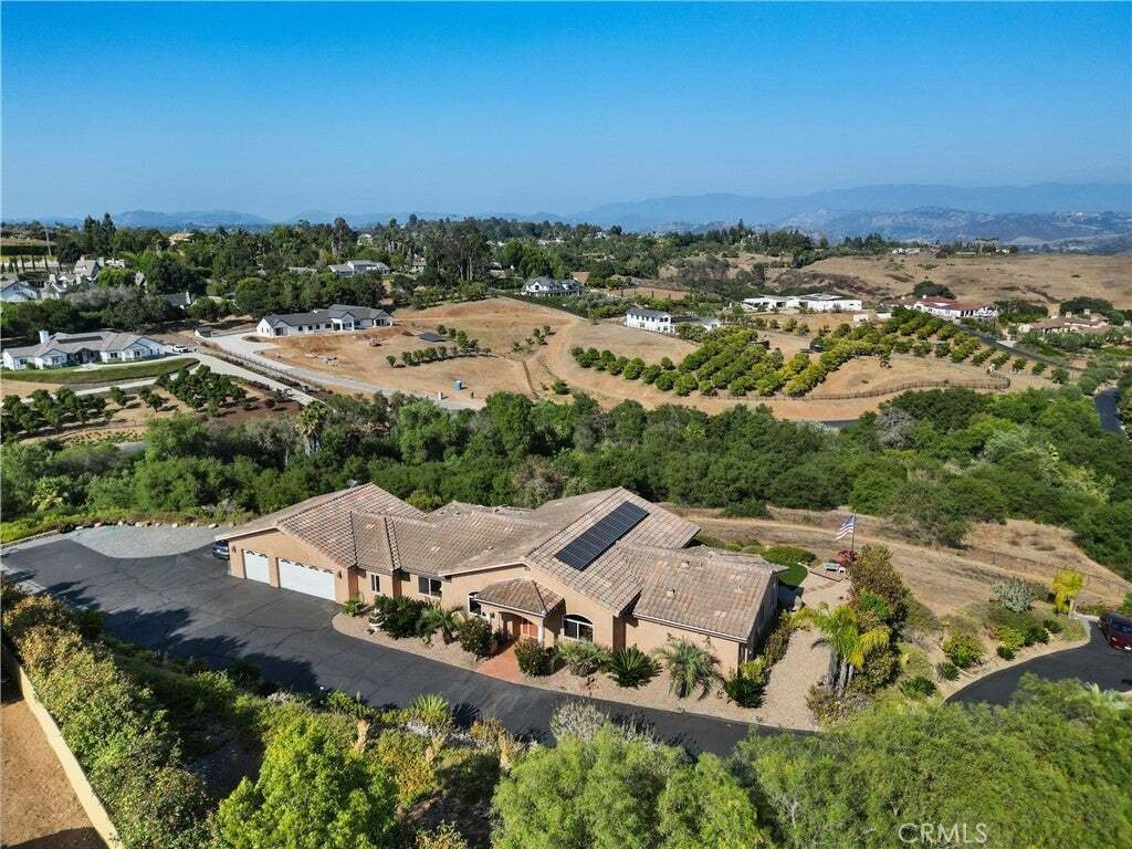 3 Bedrooms Single Family Detached In Fallbrook, California, United ...