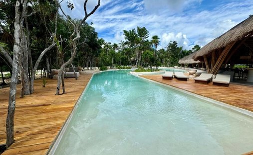 Water view land for sale in Crucero de las Ruinas de Tulum, Quintana ...