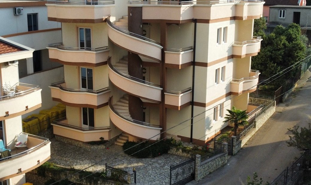 Spacious Apartment House With Sea In Dobra Voda, Bar Municipality ...