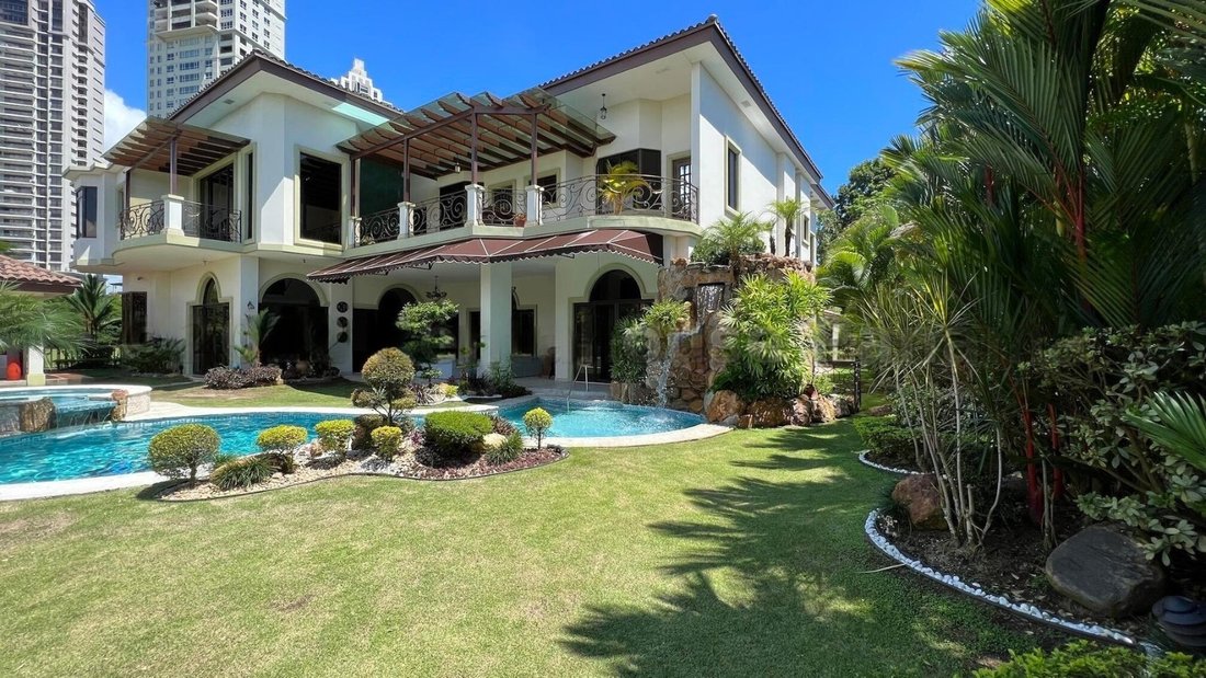 Luxury Mansion In Santa Maria Golf & Country In Panama City, Panama ...