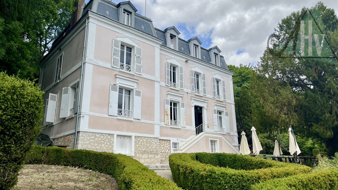 Townhouse In The Center Of Provins 9 In Provins, île De France, France ...