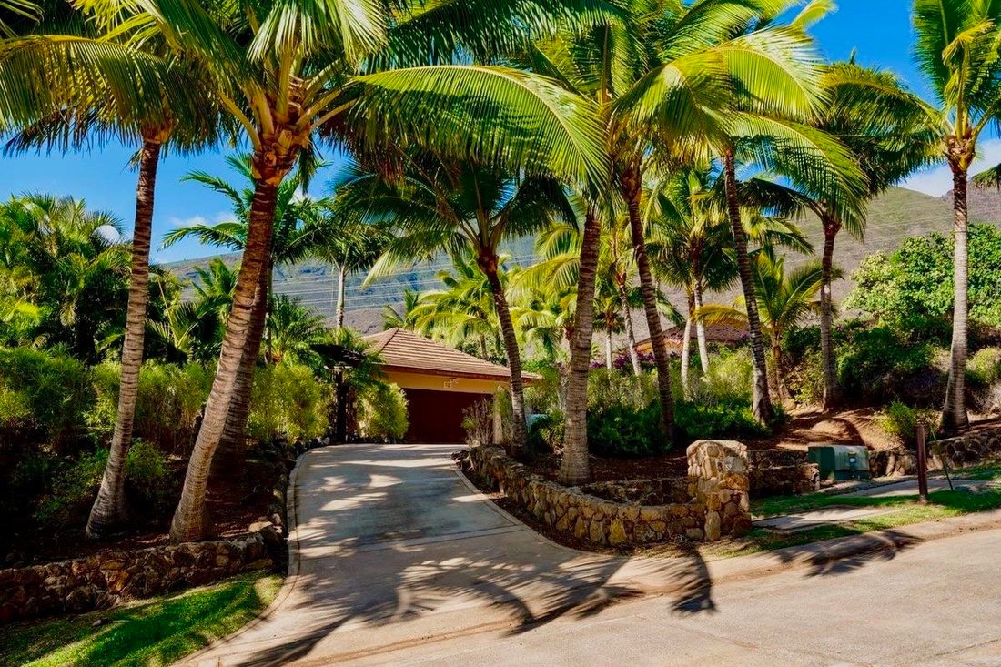 2 Bedrooms Single Family Detached In Lahaina, Hawaii, United States For ...