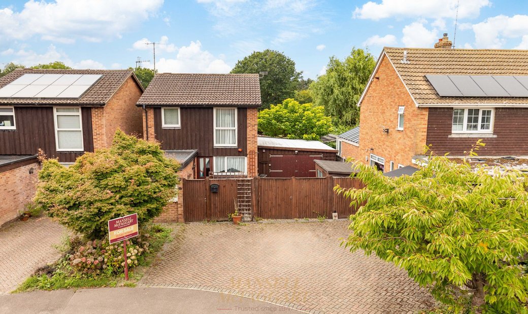 House Crawley In Copthorne, England, United Kingdom For Sale (16080260)