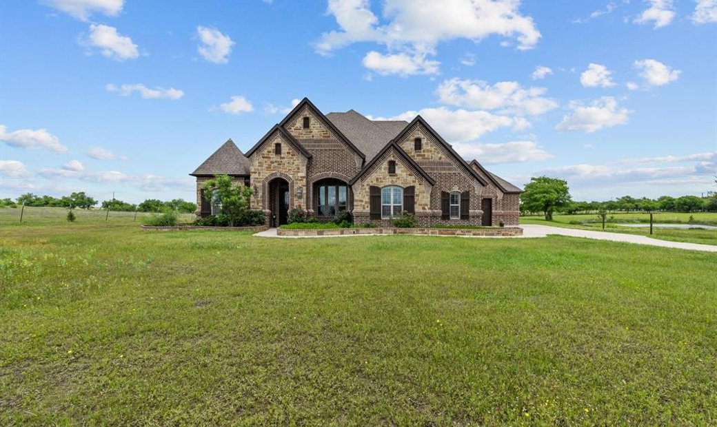 4 Bedrooms Single Family Detached In Decatur, Texas, United States For ...