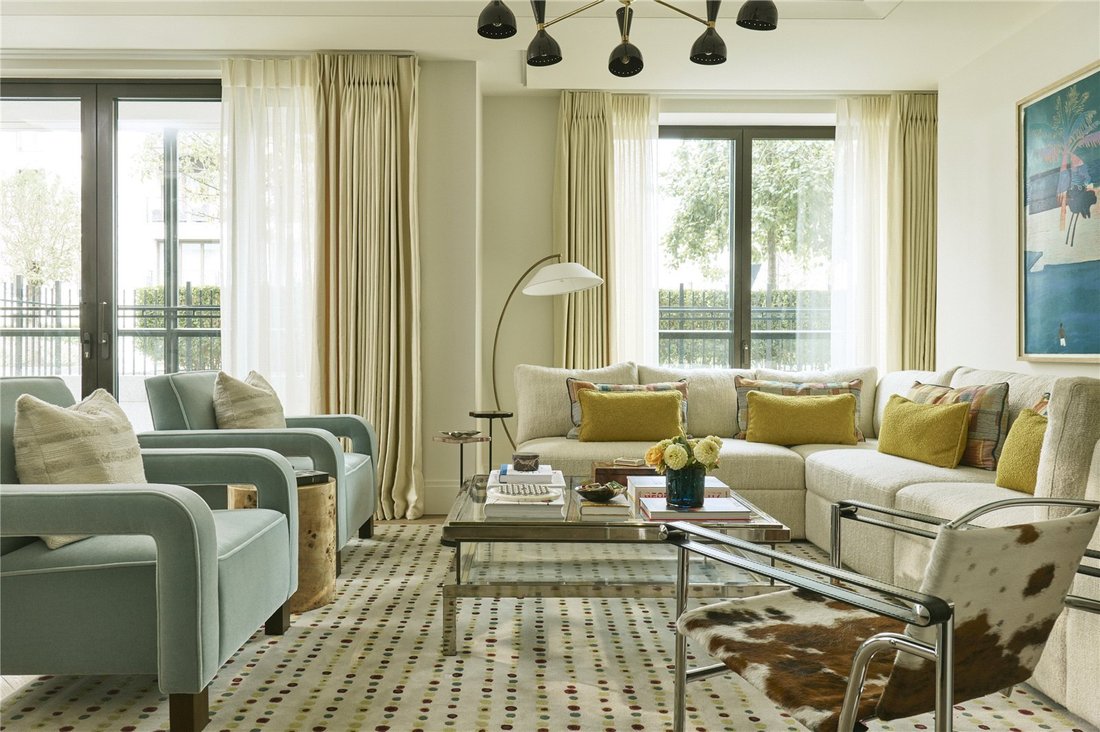 Residence 7, 9 Mulberry Square, Chelsea In London, England, United ...