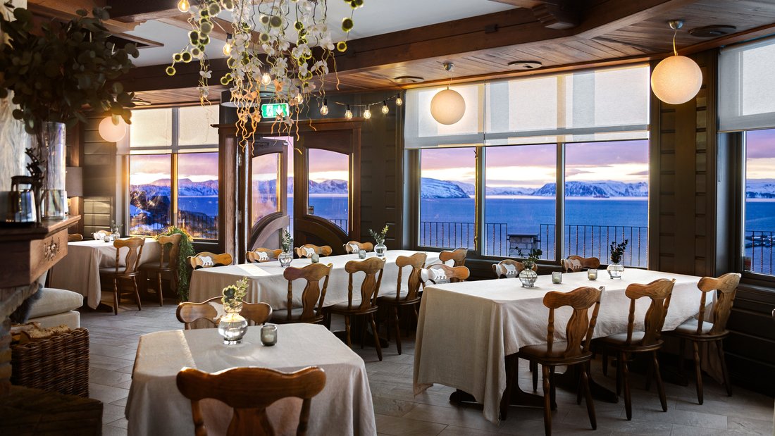 Turistua Lodge – A Gem On The Plateau Above En Hammerfest, Finnmark ...