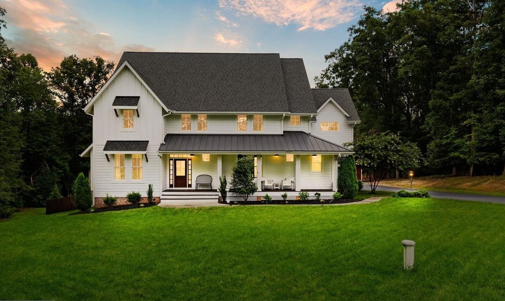 Craftsman Style Farmhouse On Just In Mechanicsville, Virginia, United ...