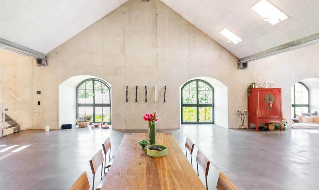 Luxurious Living In A Historic Factory In Zug, Canton Of Zug ...