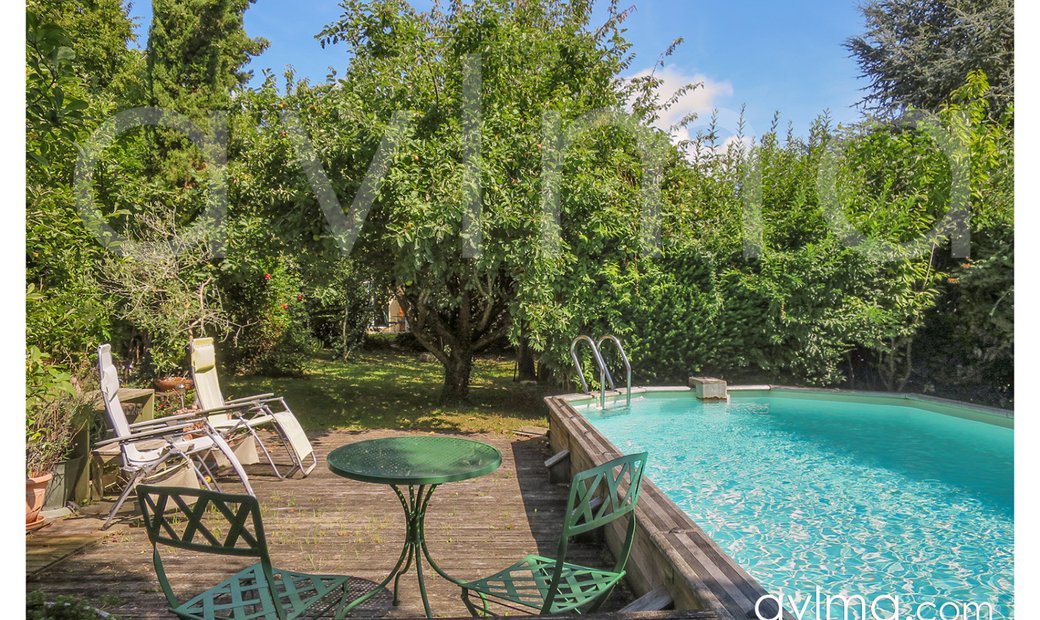 House 8 Room(s) 5 Bedroom(s) In Saint Germain En Laye, île De France ...