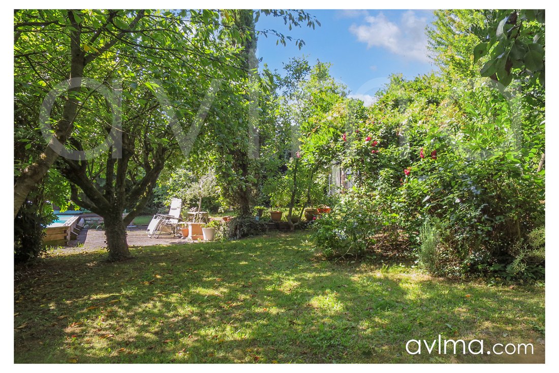 House 8 Room(s) 5 Bedroom(s) In Saint Germain En Laye, île De France ...