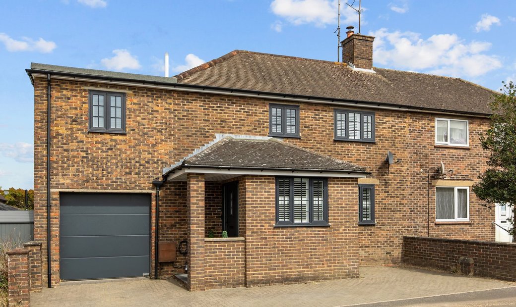 House Horsham In Horsham, England, United Kingdom For Sale (16088124)