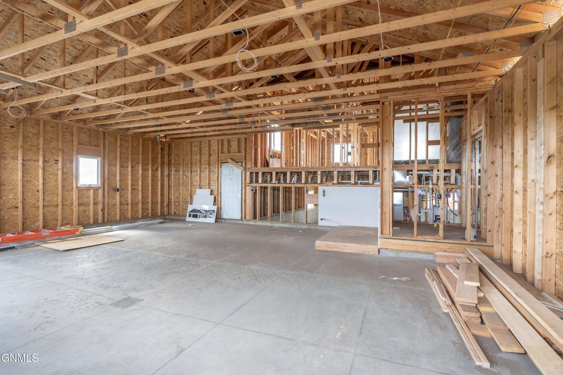 3 Bedrooms Single Family Detached In Mandan, North Dakota, United ...