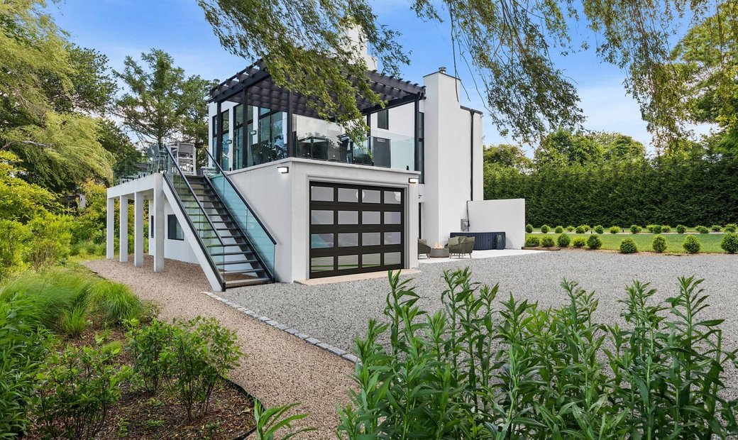 Watermill Modern Pond Front In Water Mill, New York, United States For ...