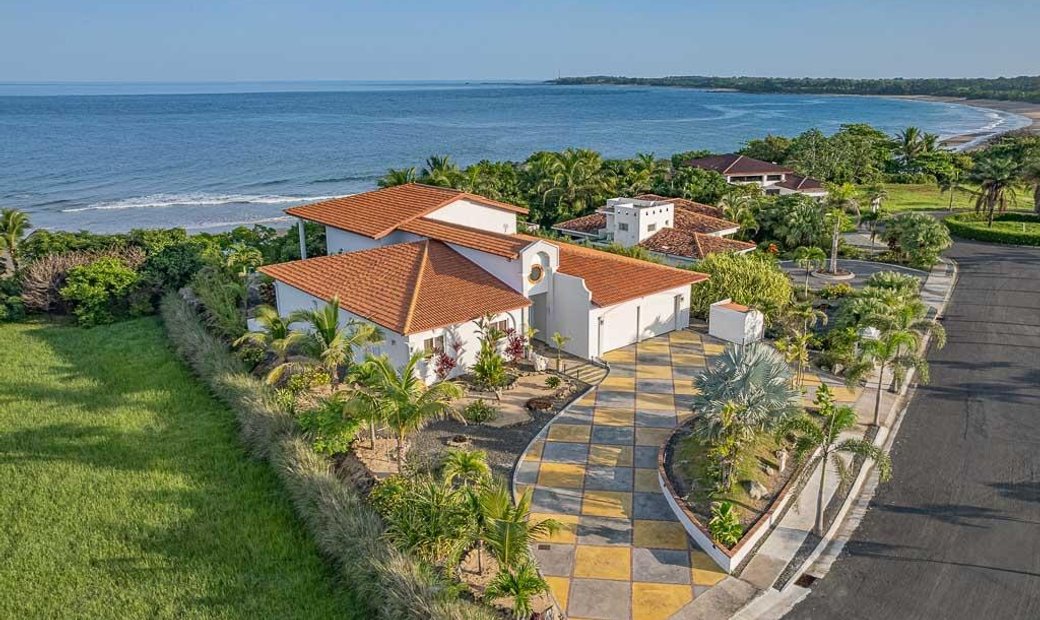 Beachfront Villa In Costa Pedasi In Punta Mala, Panama For Sale (16098361)