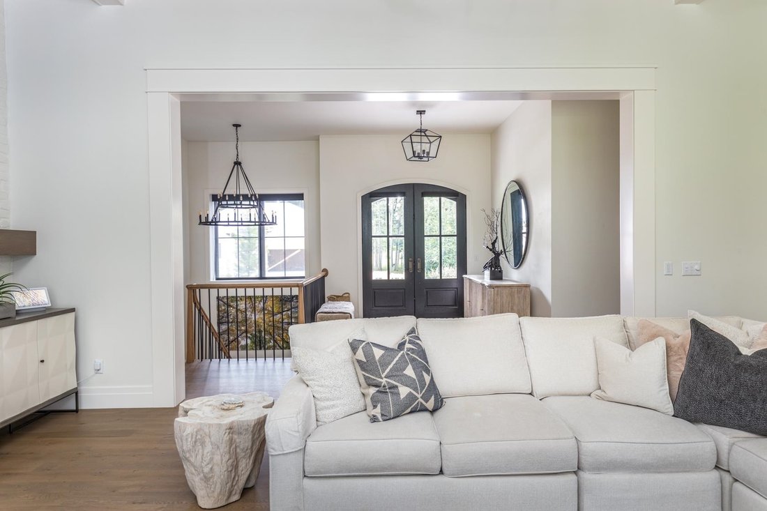 4 Bedrooms Single Family Detached In Suamico, Wisconsin, United States ...