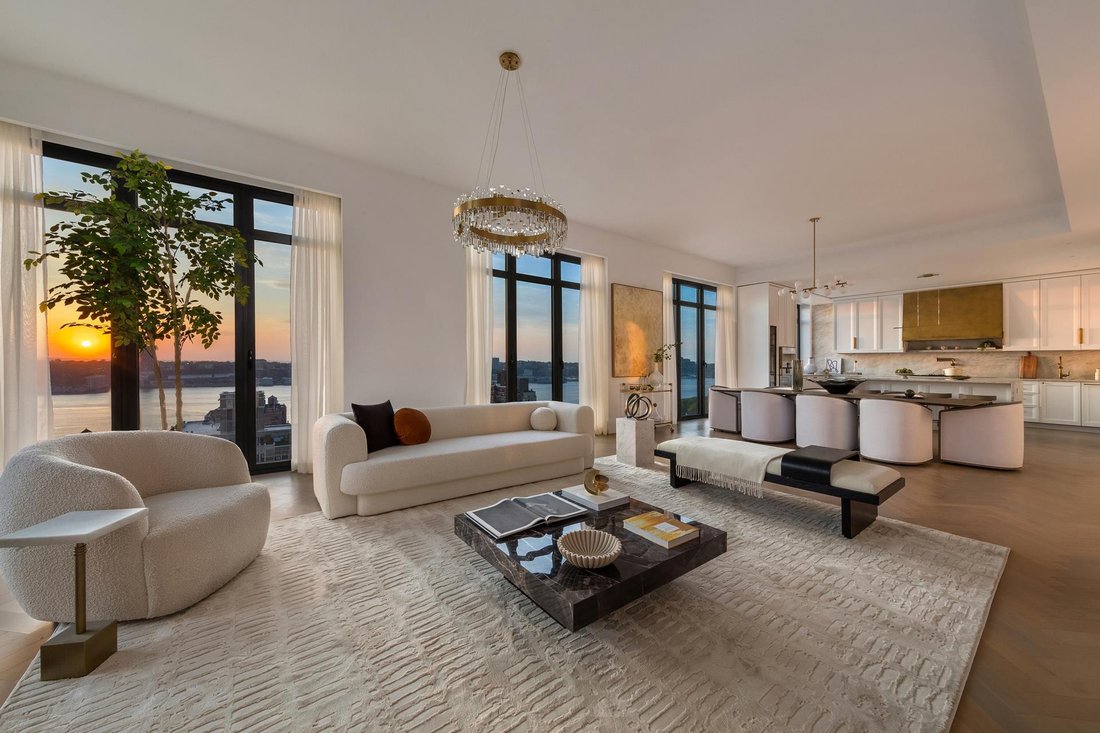 2505 Broadway, Penthouse Upper West In New York, New York, United ...