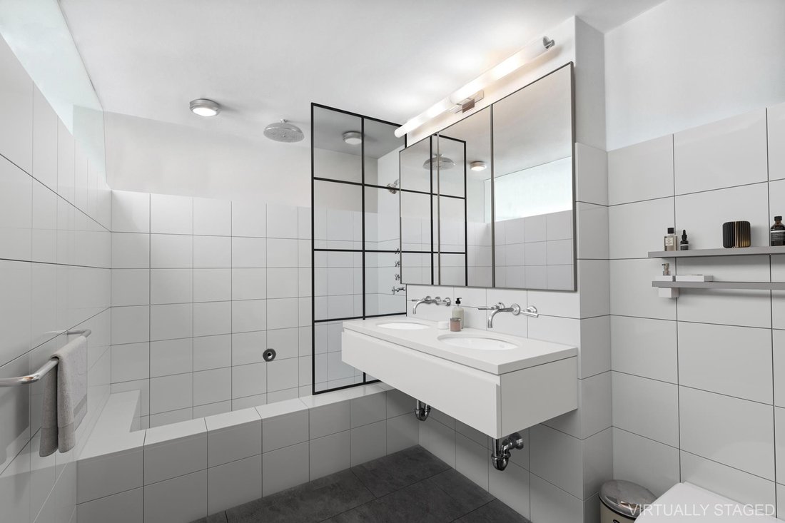 Liberty Terrace, 380 Rector In New York City, New York, Vereinigte ...