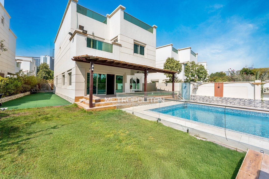 Villa De Lujo | Piscina Mejorada | En Dubái, Dubái, Emiratos árabes ...