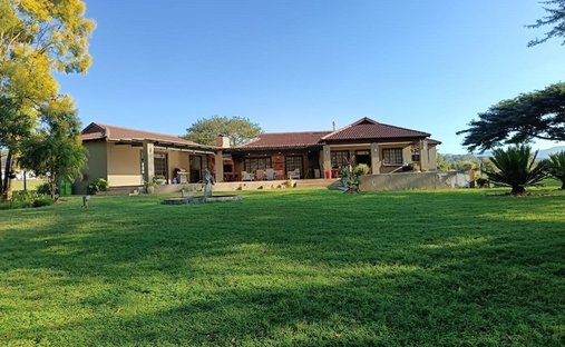 Luxury farm ranches with garage for sale in Elandshoek, Mpumalanga ...