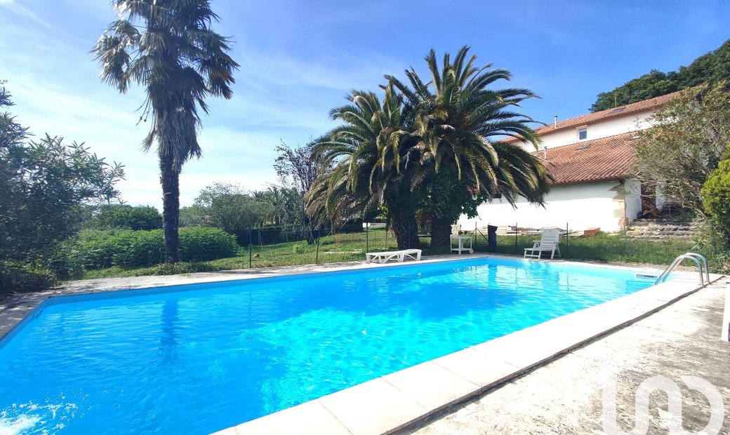 Vente Ferme 10 Pièces In Sames, Nouvelle Aquitaine, France For Sale ...