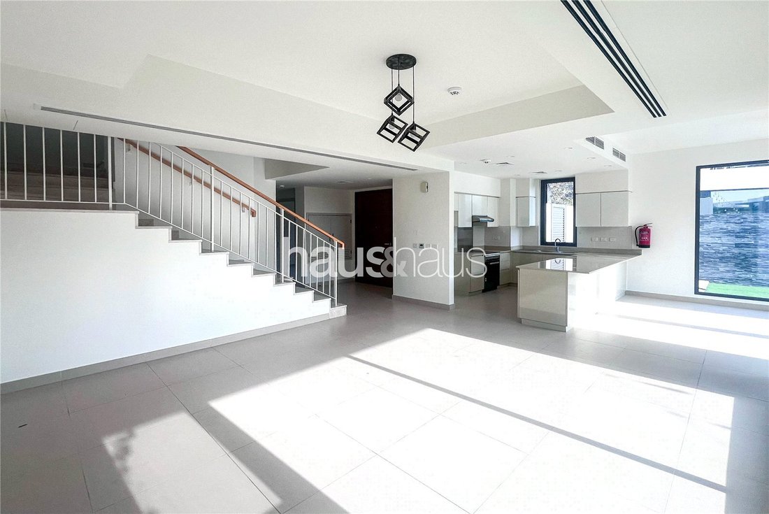 Large Plot | Vot | Corner Unit In Dubai, Dubai, United Arab Emirates ...