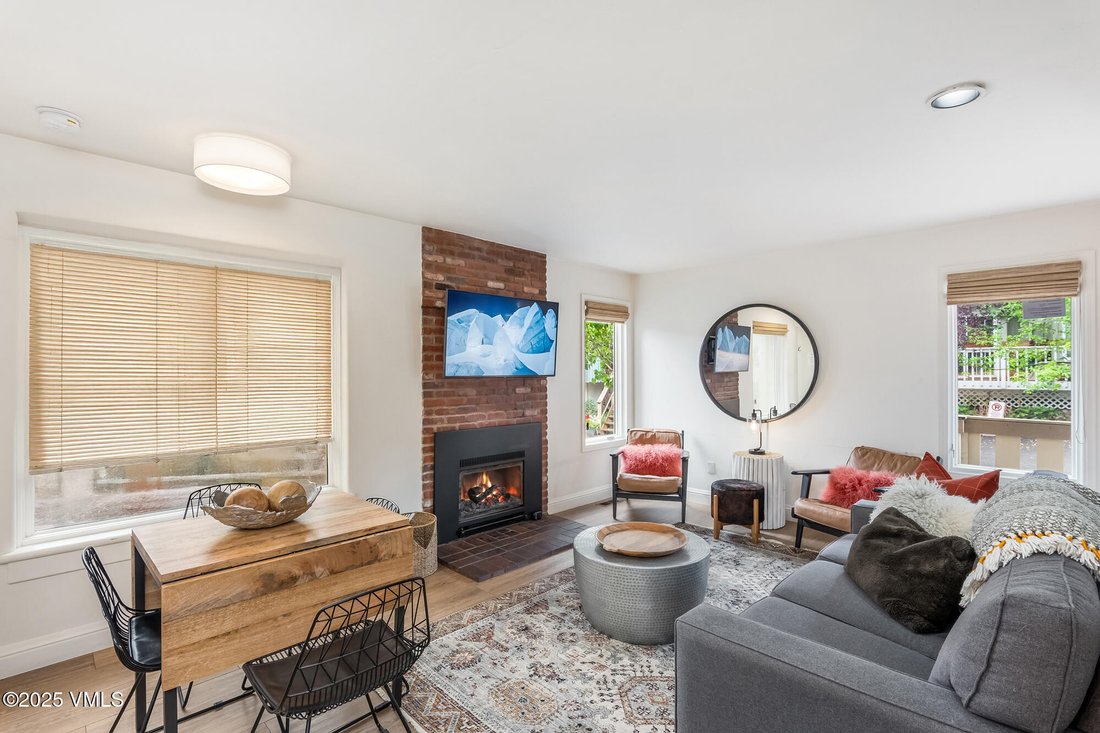 Cozy East Vail Mountain Retreat In Vail, Colorado, United States For ...