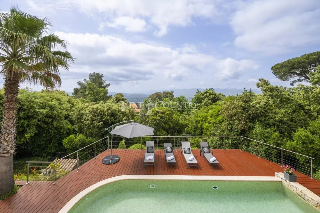 Villa For Sale In Grasse In Grasse, Provence Alpes Côte D'azur, France ...
