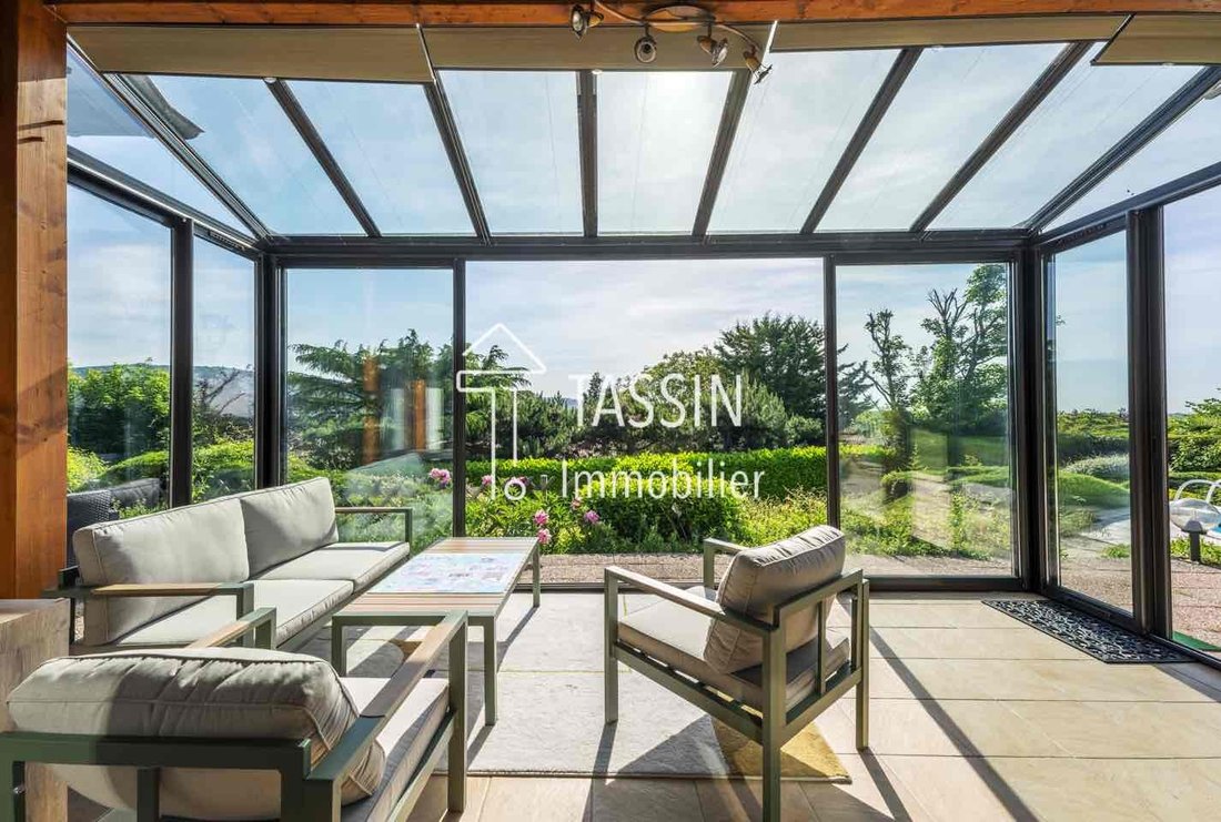 Single Storey House With Unobstructed In Dardilly, Auvergne Rhône Alpes ...