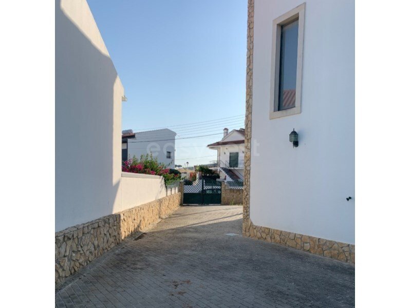 4 Bedroom Villa Located In In Alenquer (Santo Estevao E Triana ...