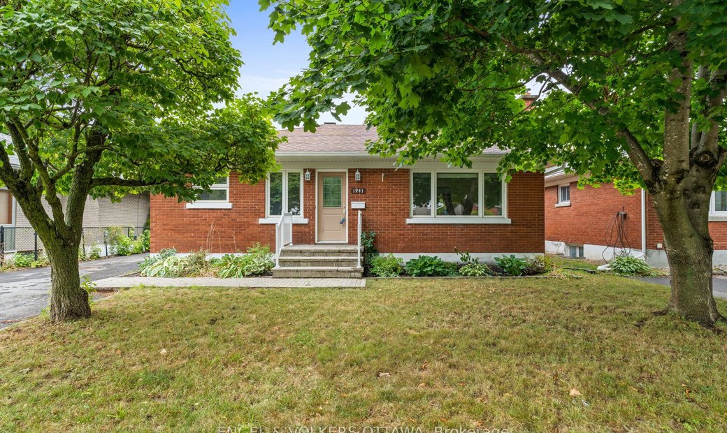 Acres Y área Residencial De Elmvale En Ottawa, Ontario, Canadá En Venta ...