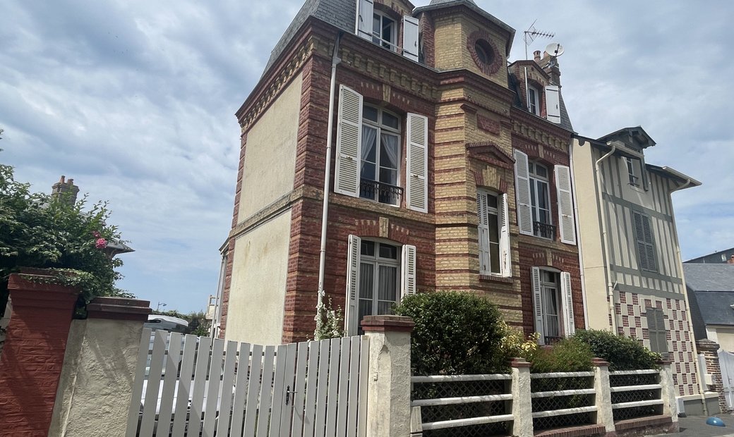 19 Th Century Villa In The Heart Of Town In Villers Sur Mer, Normandy ...