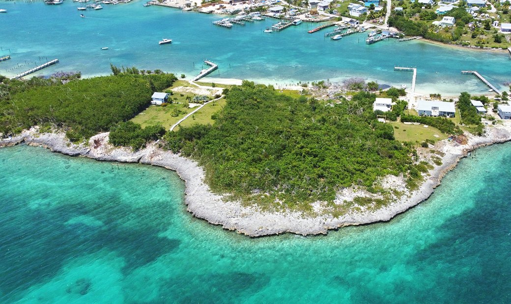 Superficie Du Terrain Au Bord De Dans Marsh Harbour, Central Abaco ...