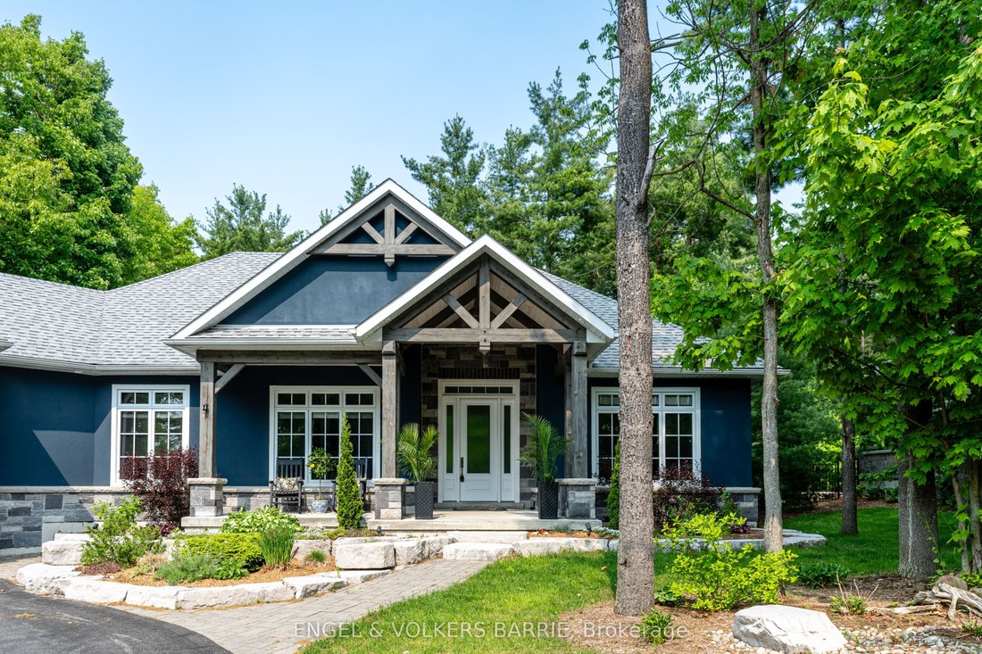 Custom Estate Bunglow In Snow Vally In Minesing, Ontario, Canada For ...