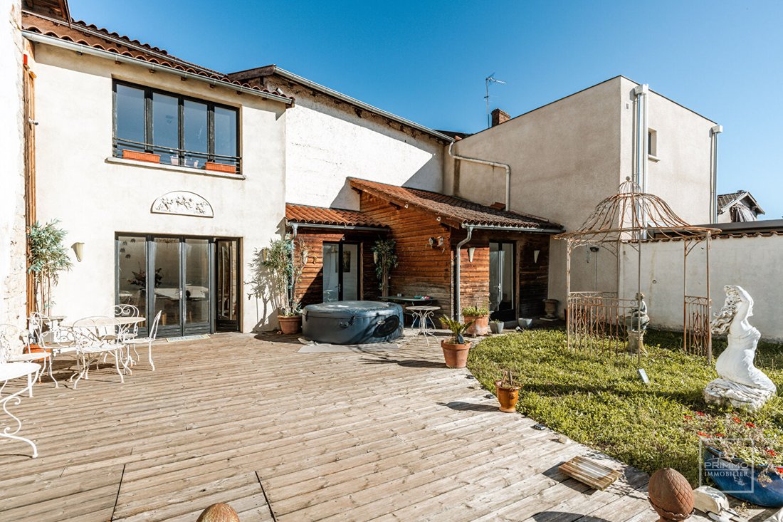 Les Chères – Real Estate Complex In The Heart Of The In Les Chères ...