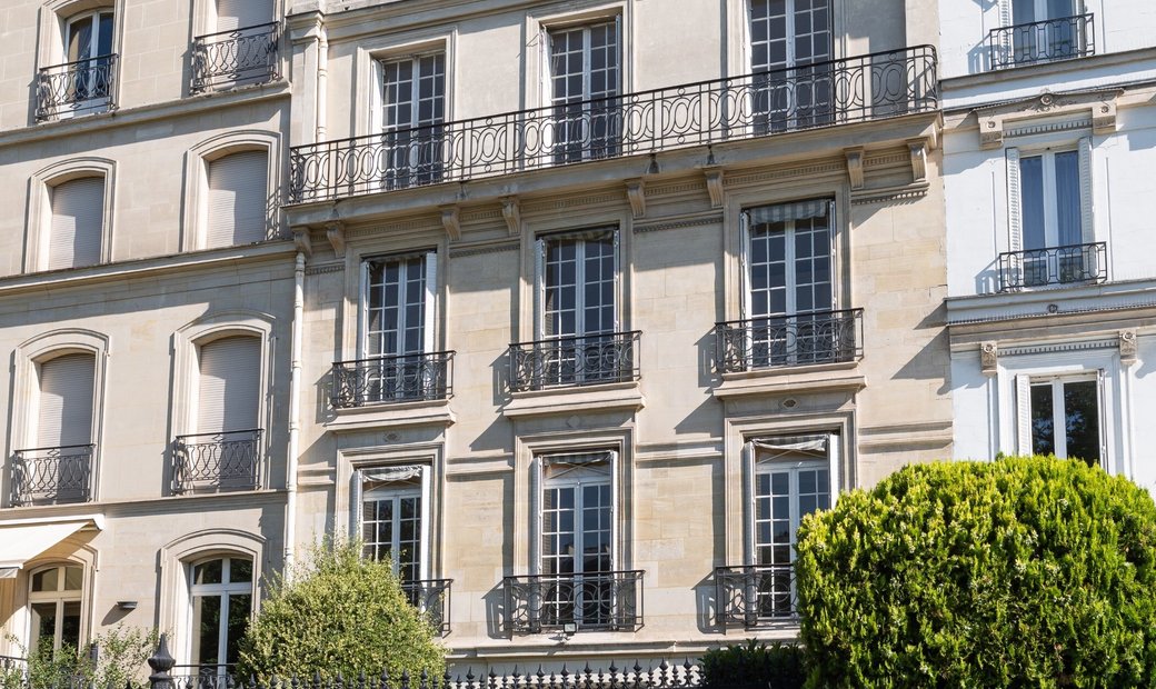Private Mansion With Garden In Paris, île De France, France For Sale (16133727)