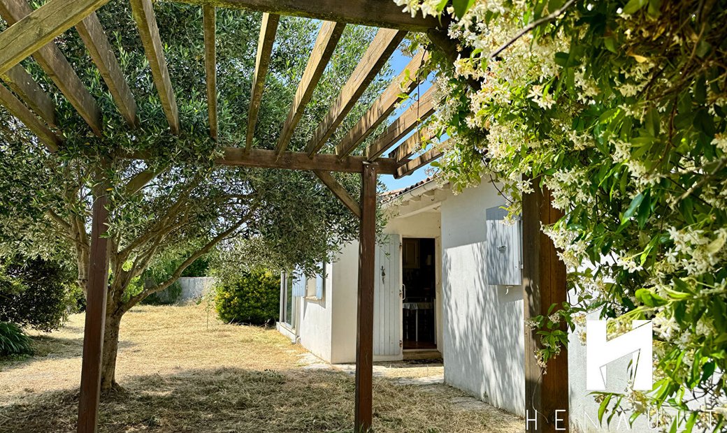 Loix House 4 Room(s) 121.8 M2 In Loix, Nouvelle Aquitaine, France For ...
